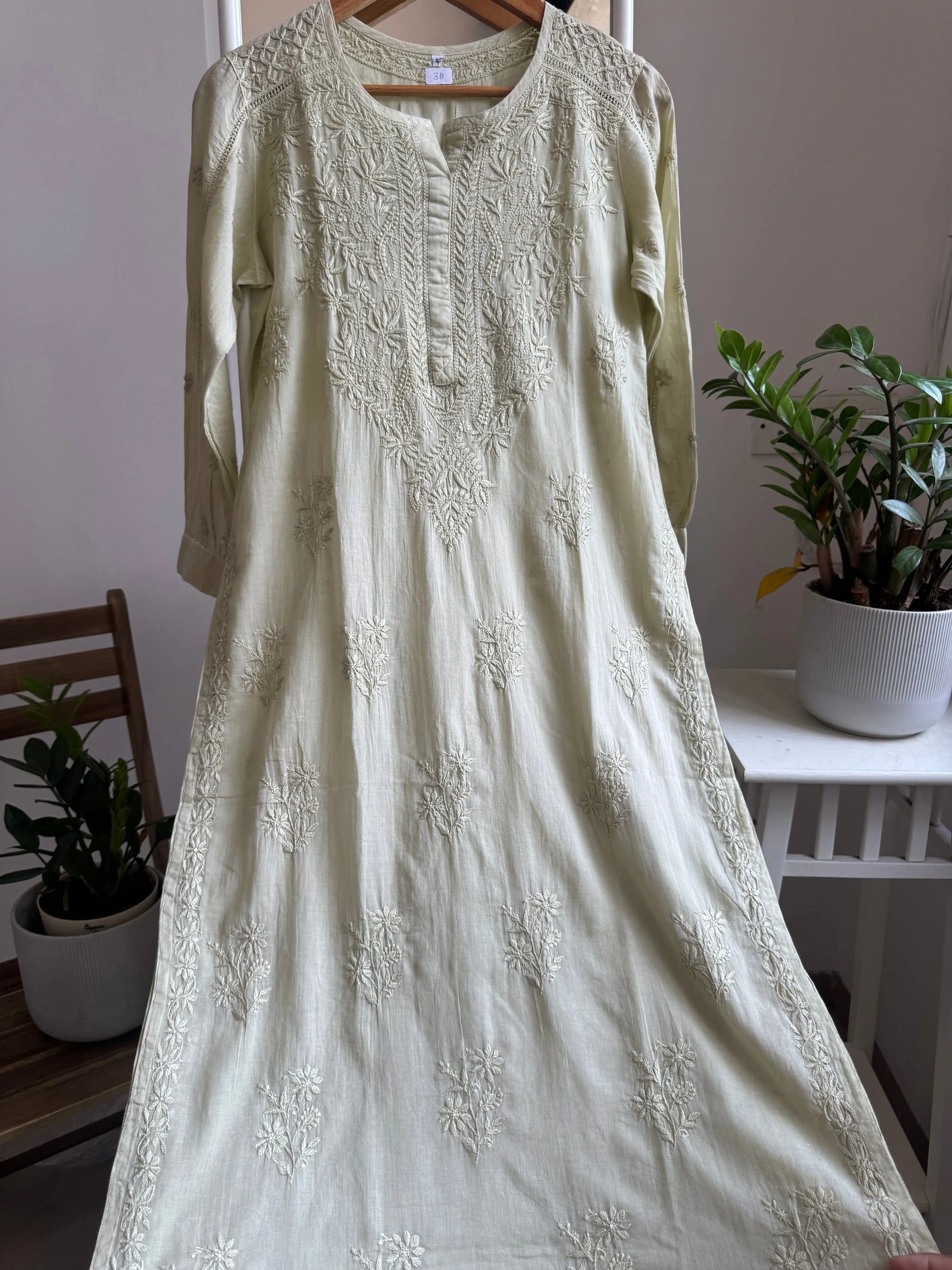 Mul Cotton Sheen Green Chikankari Kurti - Saaz Collection - ARIAA CHIKANKARI